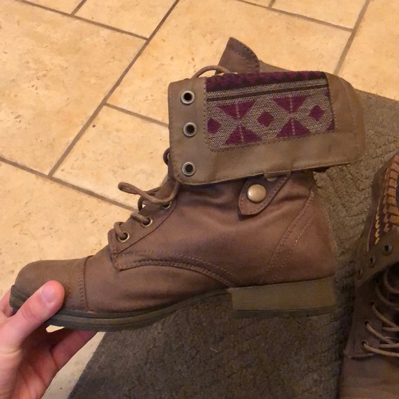 JustFab | Shoes | Super Cute Fall Combat Boots | Poshmark
